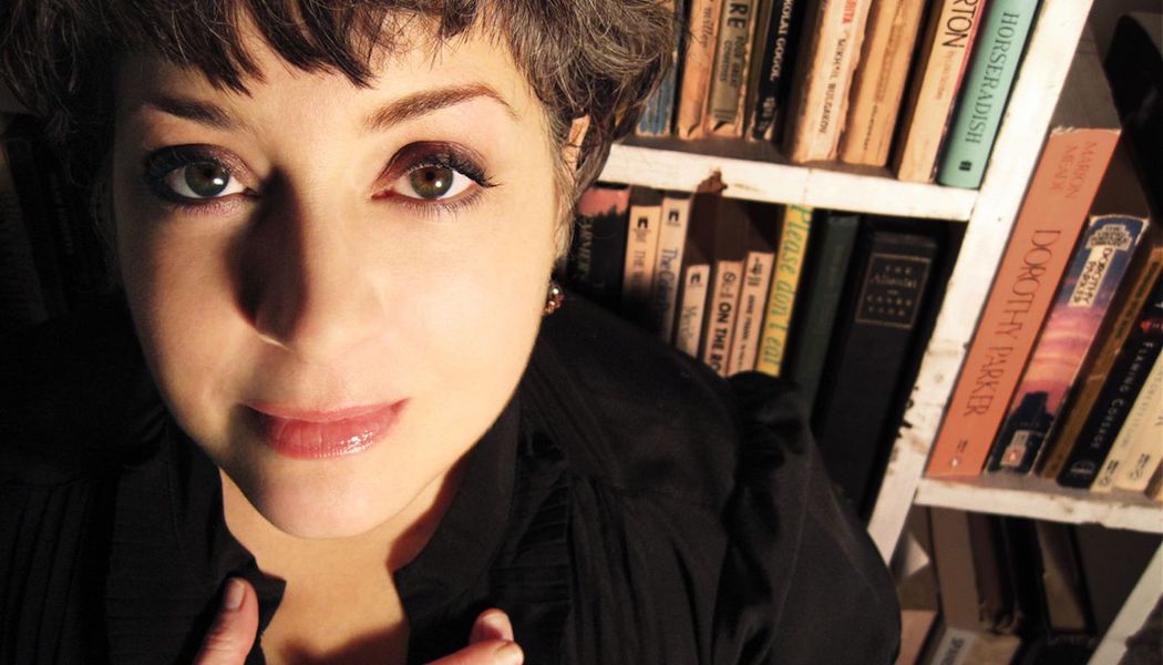 Kelly Hogan - Feature Stories - Stomp And Stammer